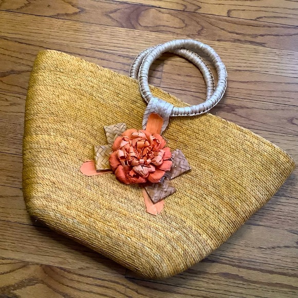 Vintage | Bags | Vintage Straw Raffia Flower Purse | Poshmark